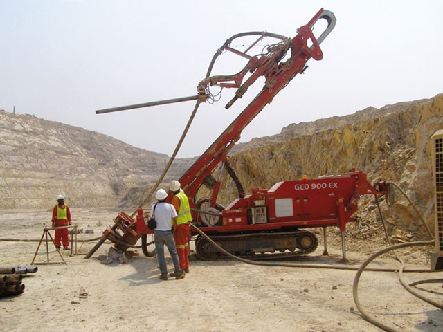 Crawler Mounted Drill Rigs | COMACCHIO