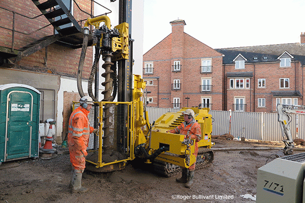 Vertical Multipurpose Rigs | COMACCHIO