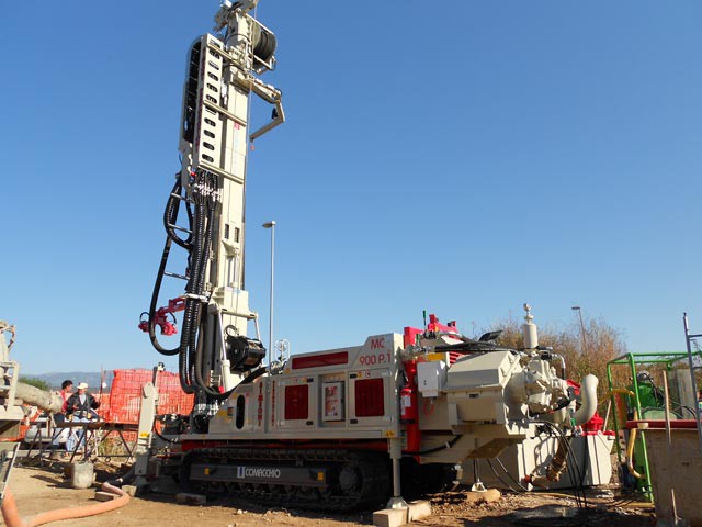 Crawler Mounted Drill Rigs | COMACCHIO